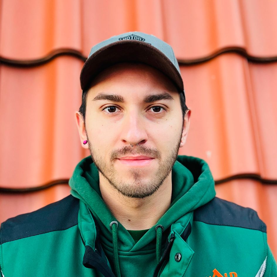 Dacheindeckung, Schornsteinbau & Co. in Sehnde | Team